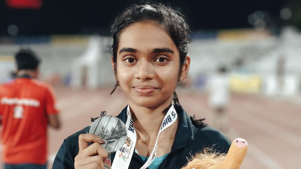 Swanandi Sawant Wins Silver in 100m Hurdles | SVU